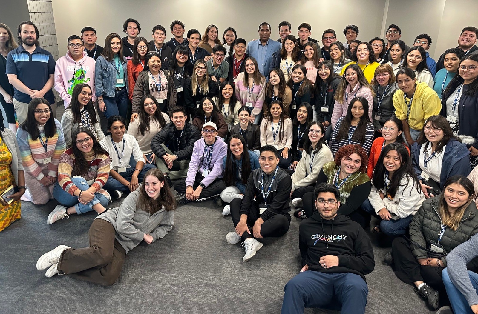 Estudiantes del ITSVA ya están en la Universidad de Regina, Canadá ...